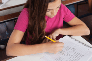 Comprendre la dysgraphie : causes et prises en charge - Ecriture Rennes